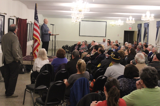 Medal of Honor recipient gives rousing talk – IAVM